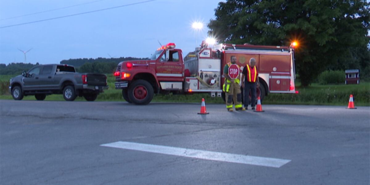 2 injured in crash involving Amish buggy 2 injured in crash involving Amish buggy